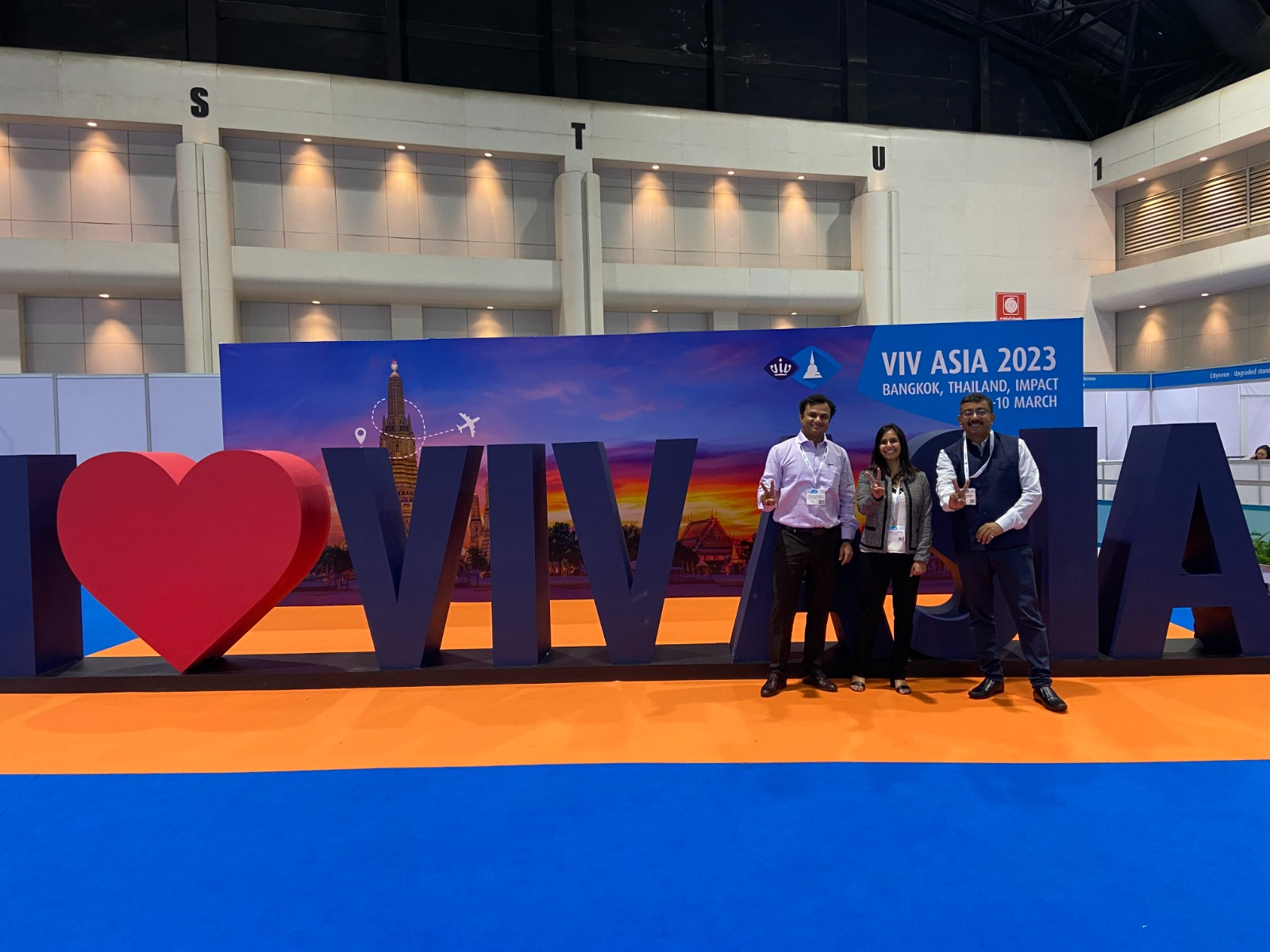 Zoetis unveils - ENGLISH MONTHLY MAGAZINE