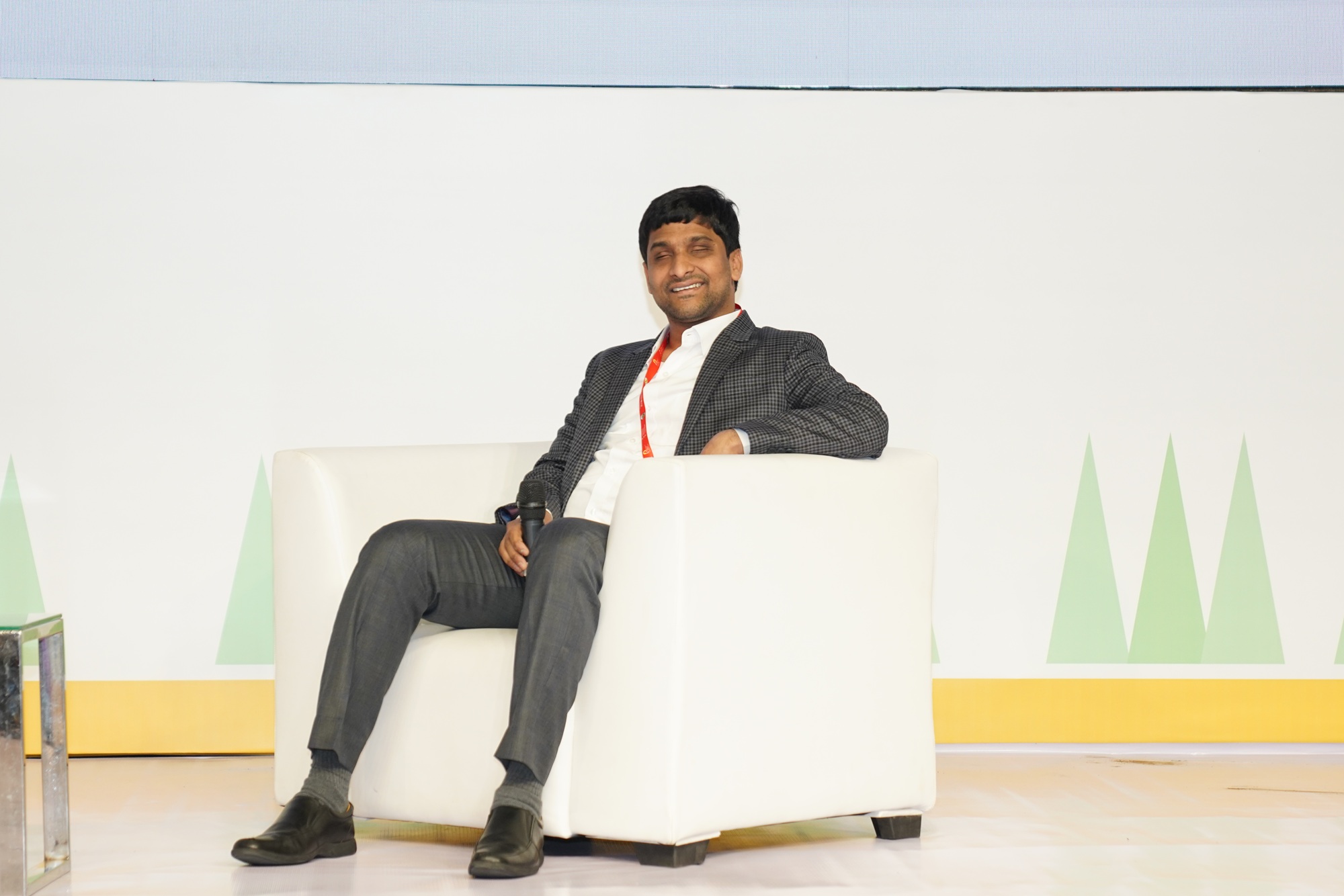 16TH POULTRY KNOWLEDGE DAY - ENGLISH MONTHLY MAGAZINE